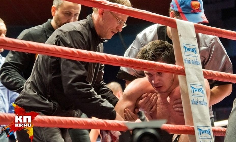 Нокаут, кома, смерть: трагедия боксера Романа Симакова, который пострадал на ринге от рук Сергея ...